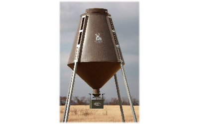 Best Boss Buck Feeders Reviewed & Rated for Quality - TheGearHunt